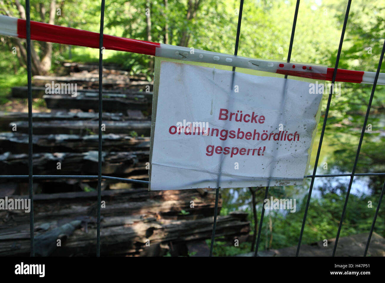Bridge, old, rotten, barred, locking sign, Rhine mountain / mark, river ...
