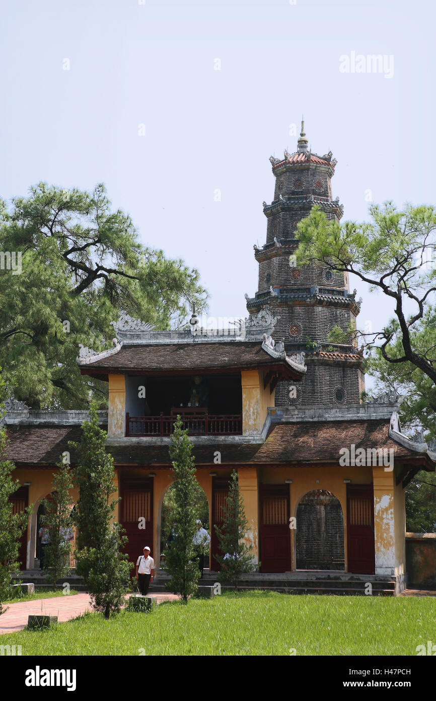 Thien Mu Pagoda (Chua Thien Mu), Hue, Viet Nam Stock Photo - Alamy