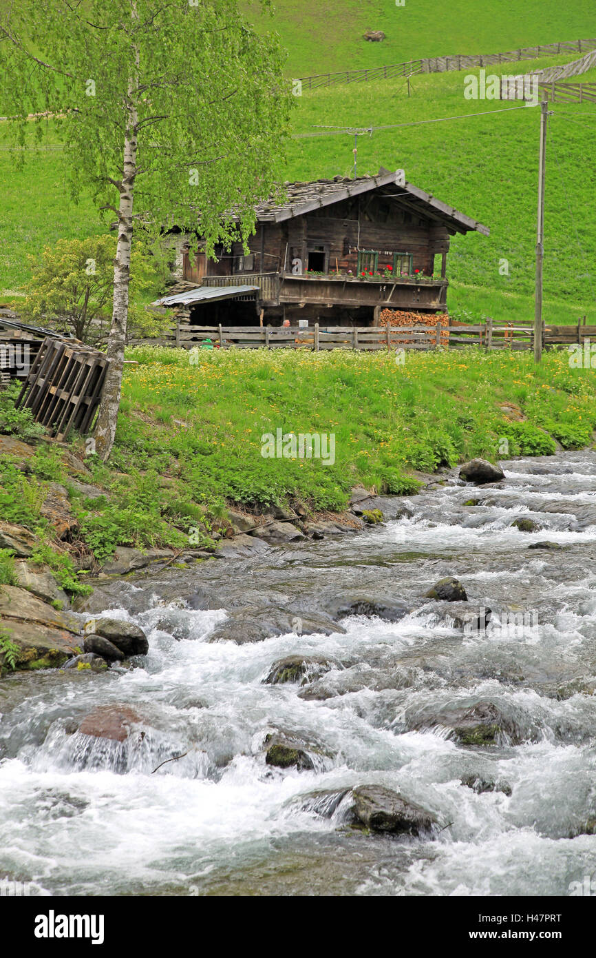Brook farmhouse hi-res stock photography and images - Alamy