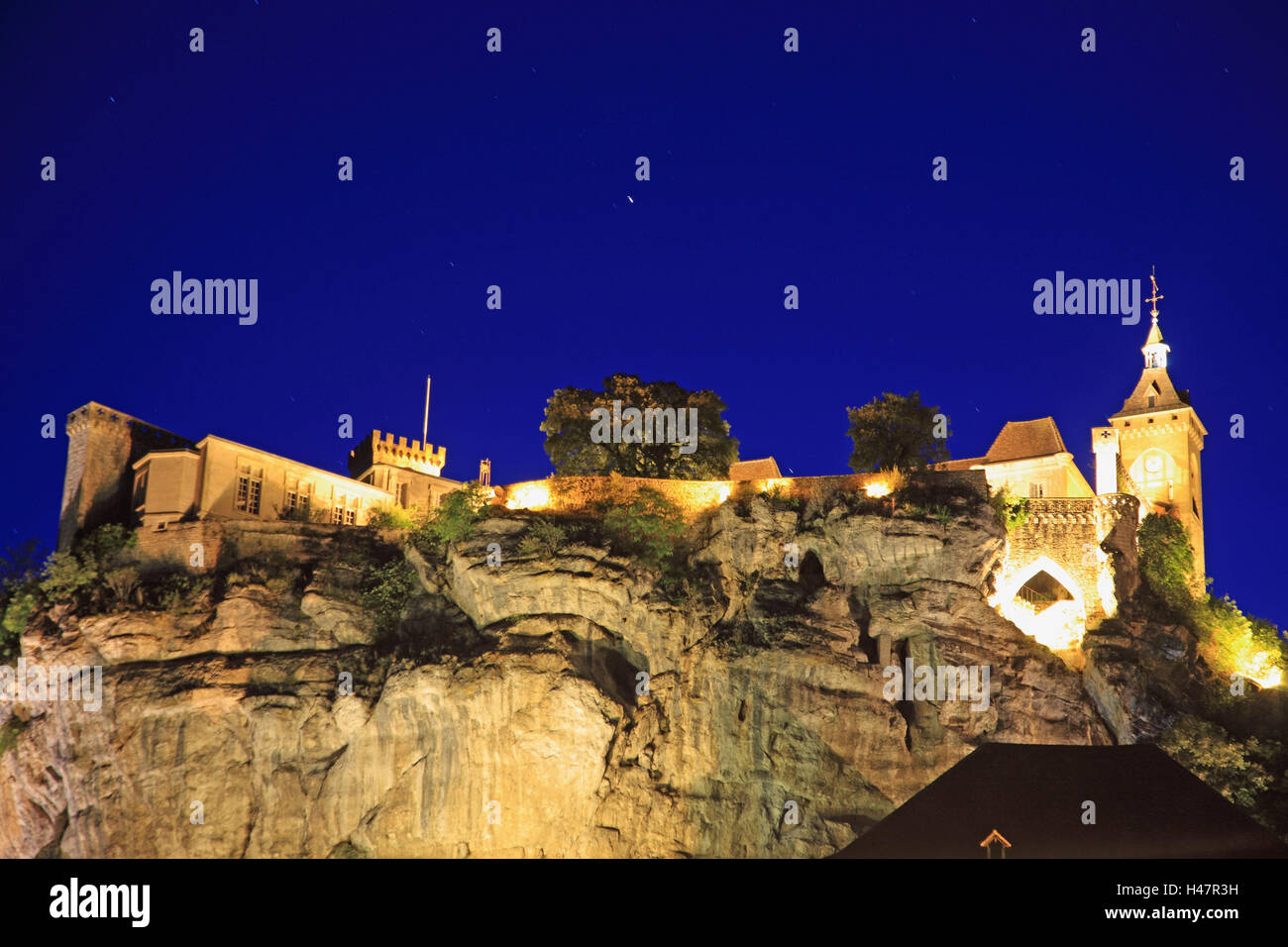 France, Department Lot, region of Midi-Pyrenees, castle, evening ...