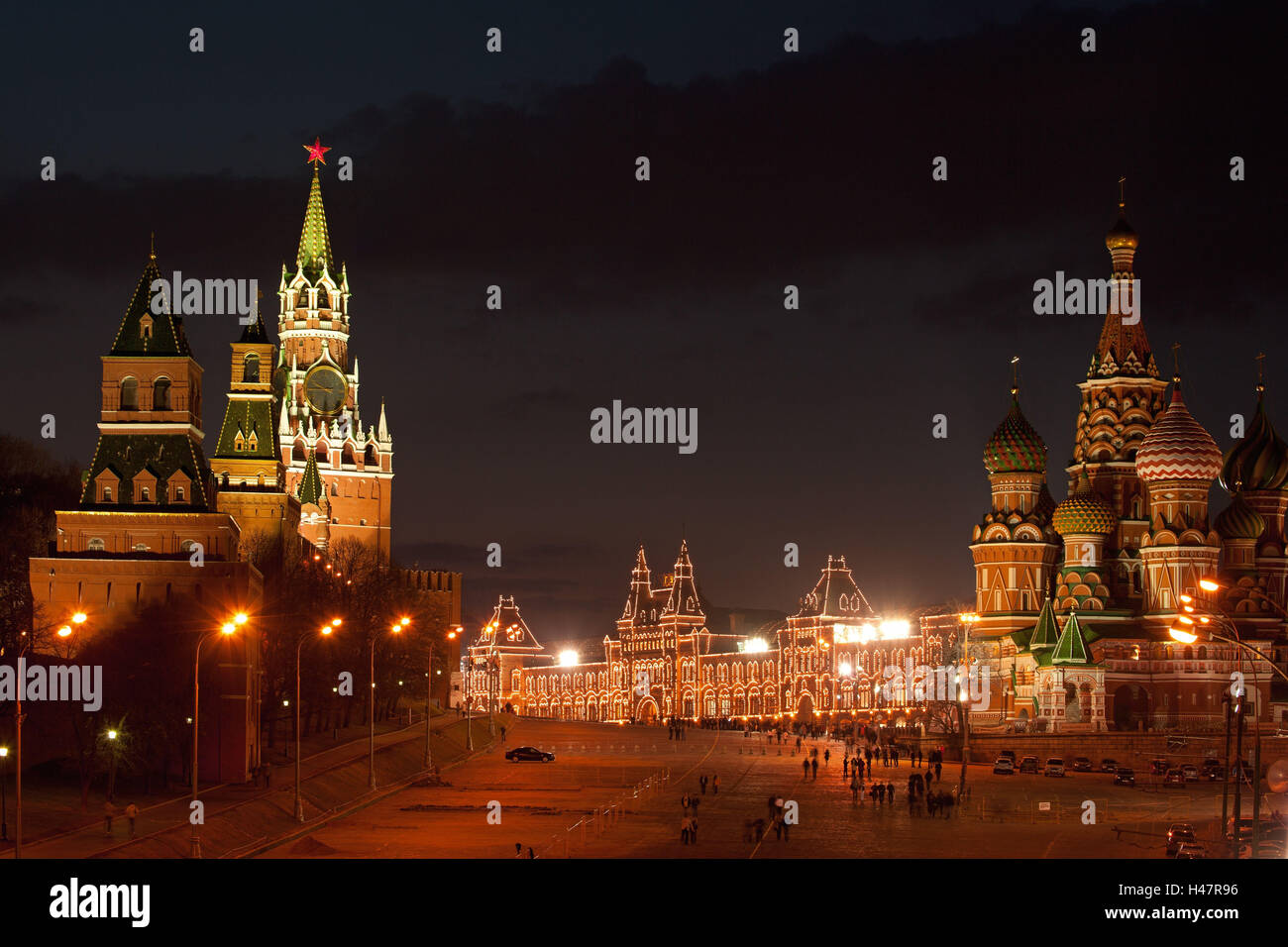 Moscow, red space, at night Stock Photo - Alamy