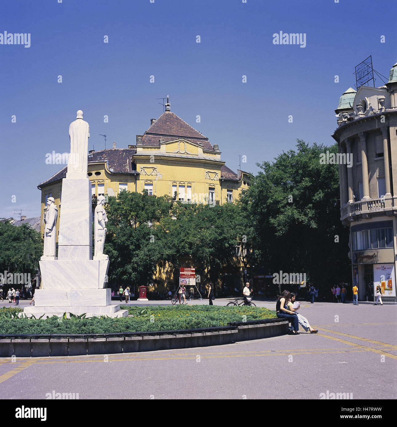 Serbia, Vojvodina, Subotica, Piazza Rebubblica, monument, Europe ...