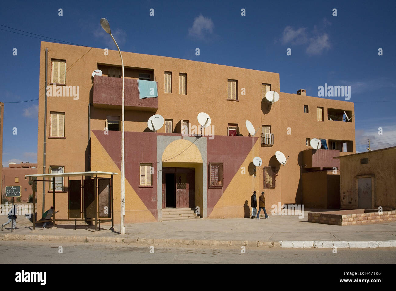 Algeria house hi-res stock photography and images - Alamy