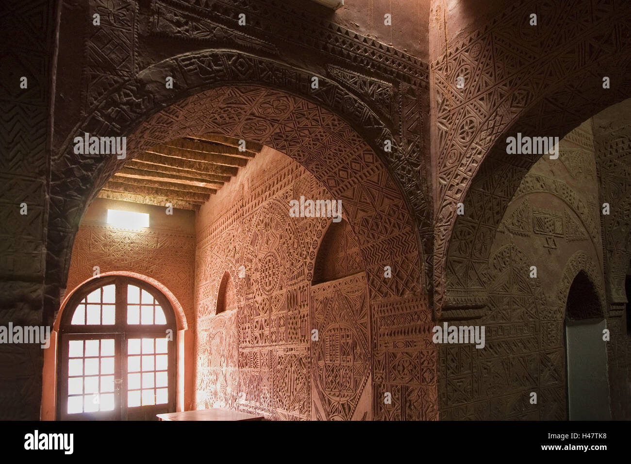 Algeria, Timinoun, hotel of L'Oasis, Roug, interior shot, walls ...