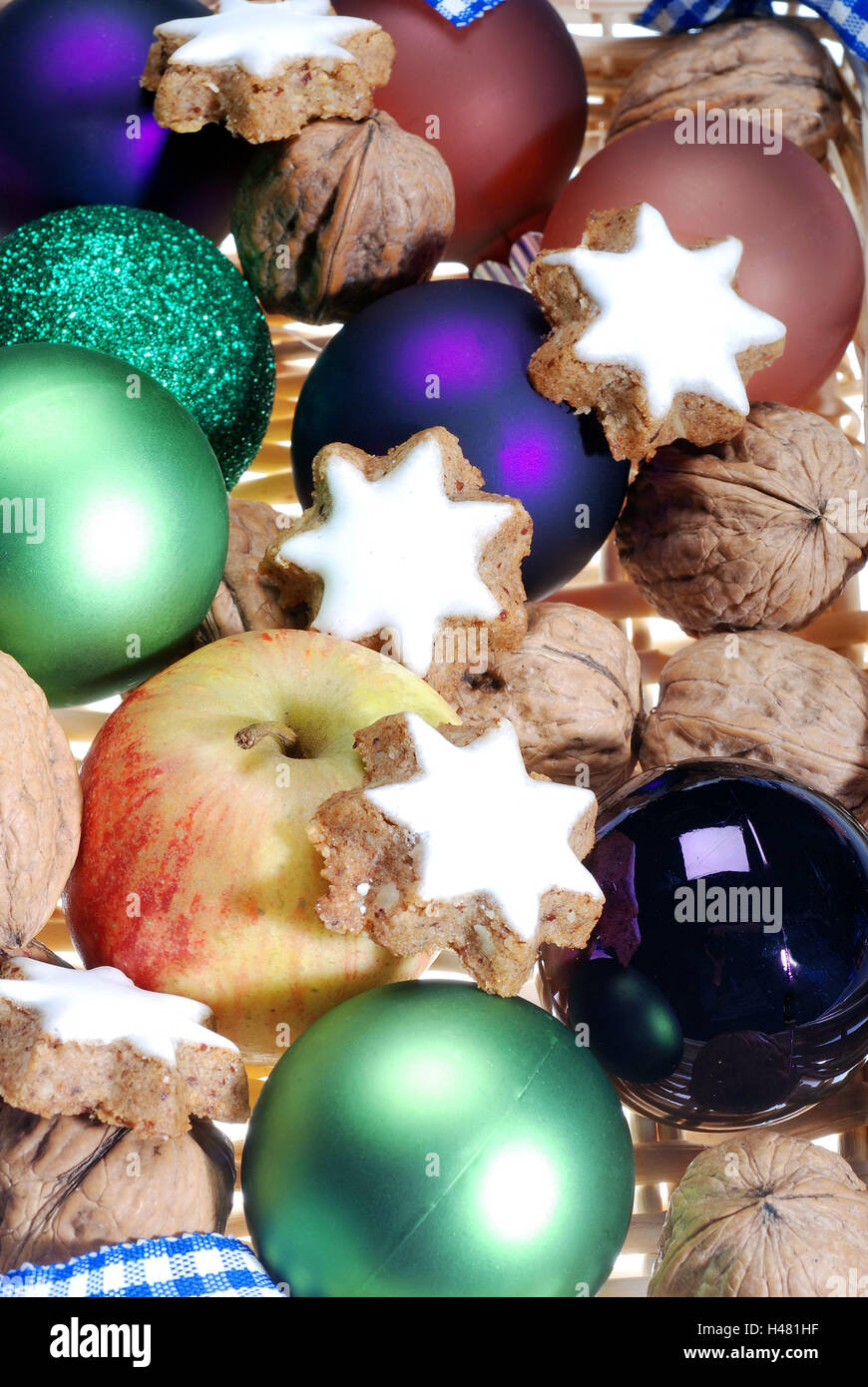 Christmas cake, apple, sphere, nuts, close up, Christmas sphere, fruit ...