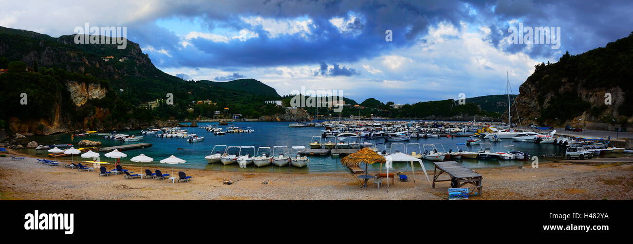 Corfu Island. Greece. Beach scene from Corfu Stock Photo - Alamy