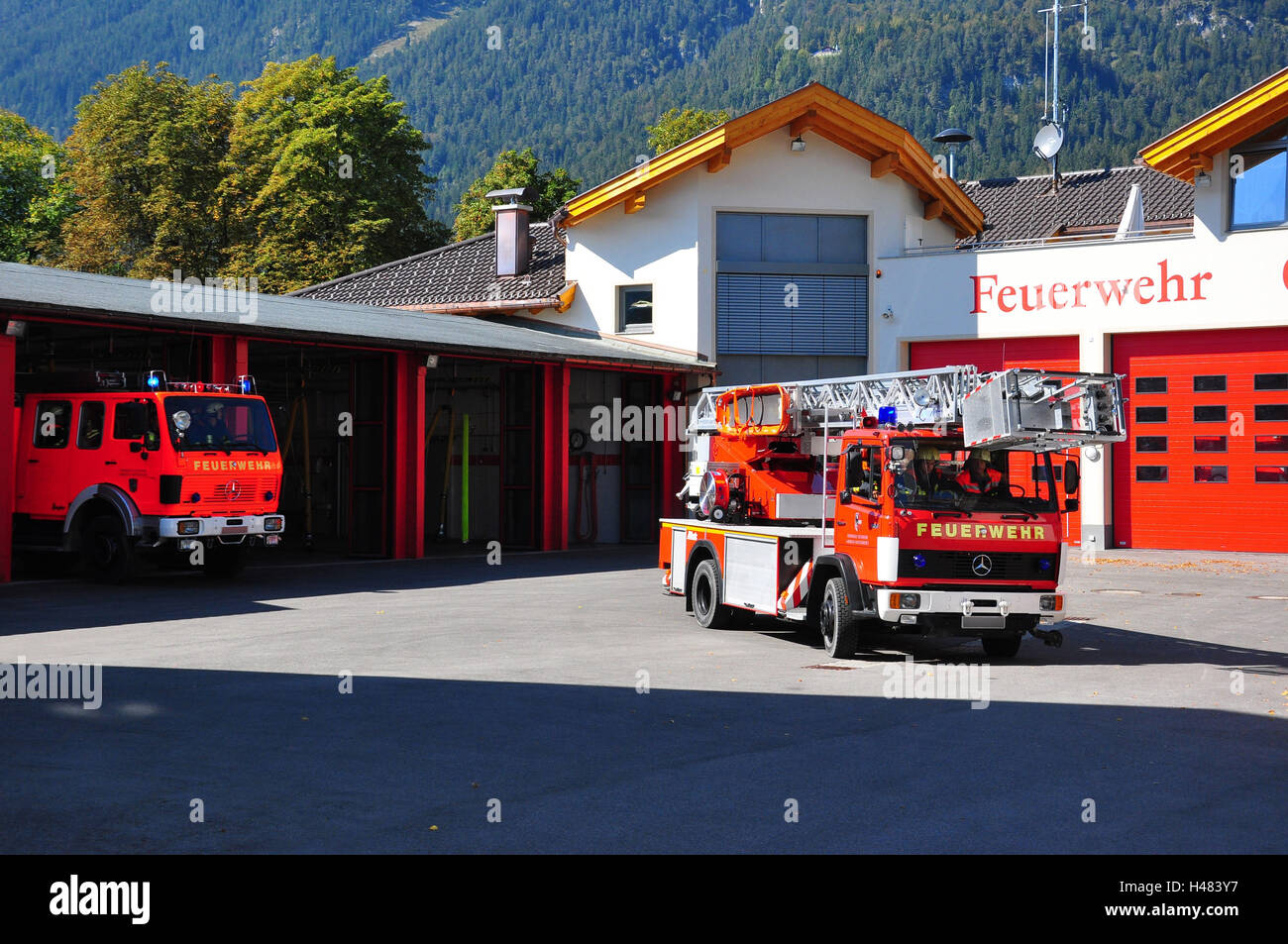 Fire station vehicles hi-res stock photography and images - Alamy