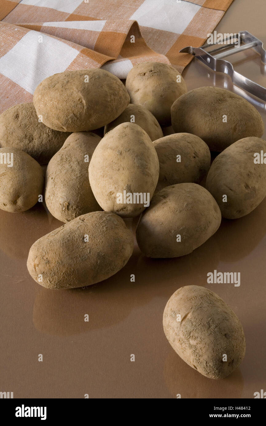 Agria potato hi-res stock photography and images - Alamy