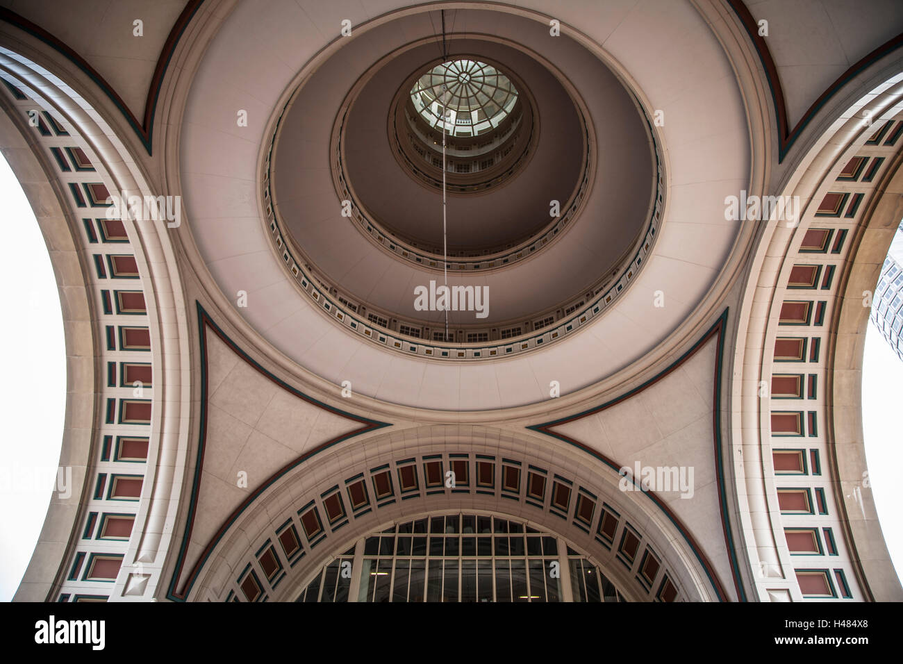 Looking through the arch at Rowes Wharf, in Boston, Massachusetts Stock ...