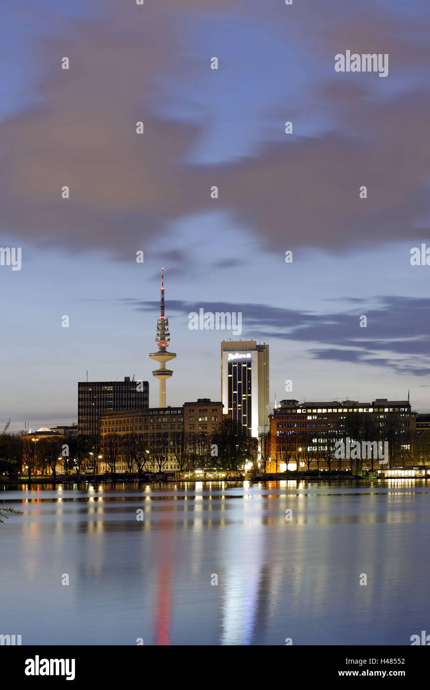 The Outer Alster lake, Winterhude, panorama, Hamburg, Germany, Europe ...