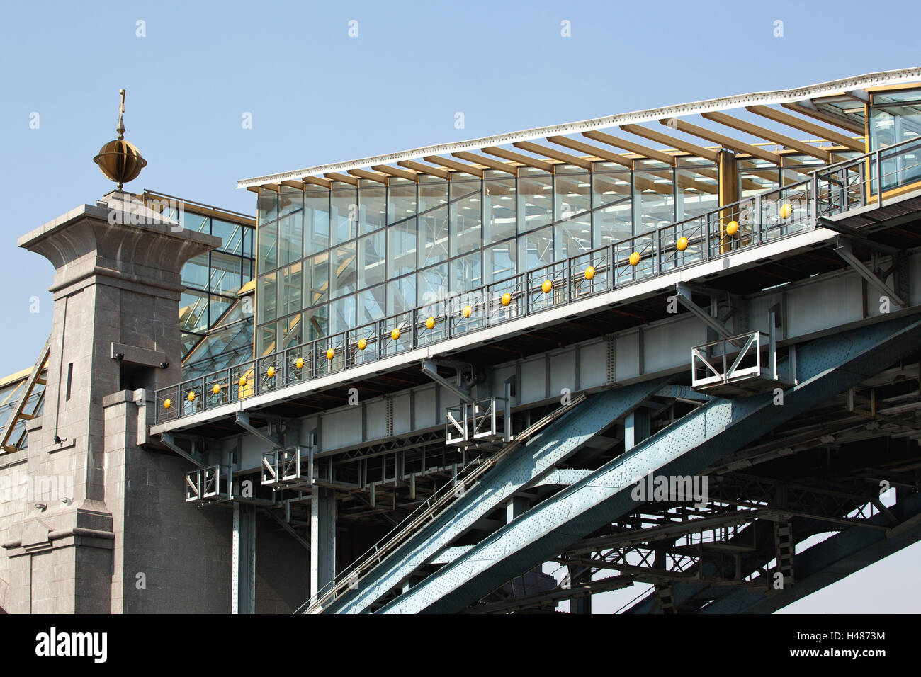 Moscow, footbridge, modern architecture Stock Photo - Alamy