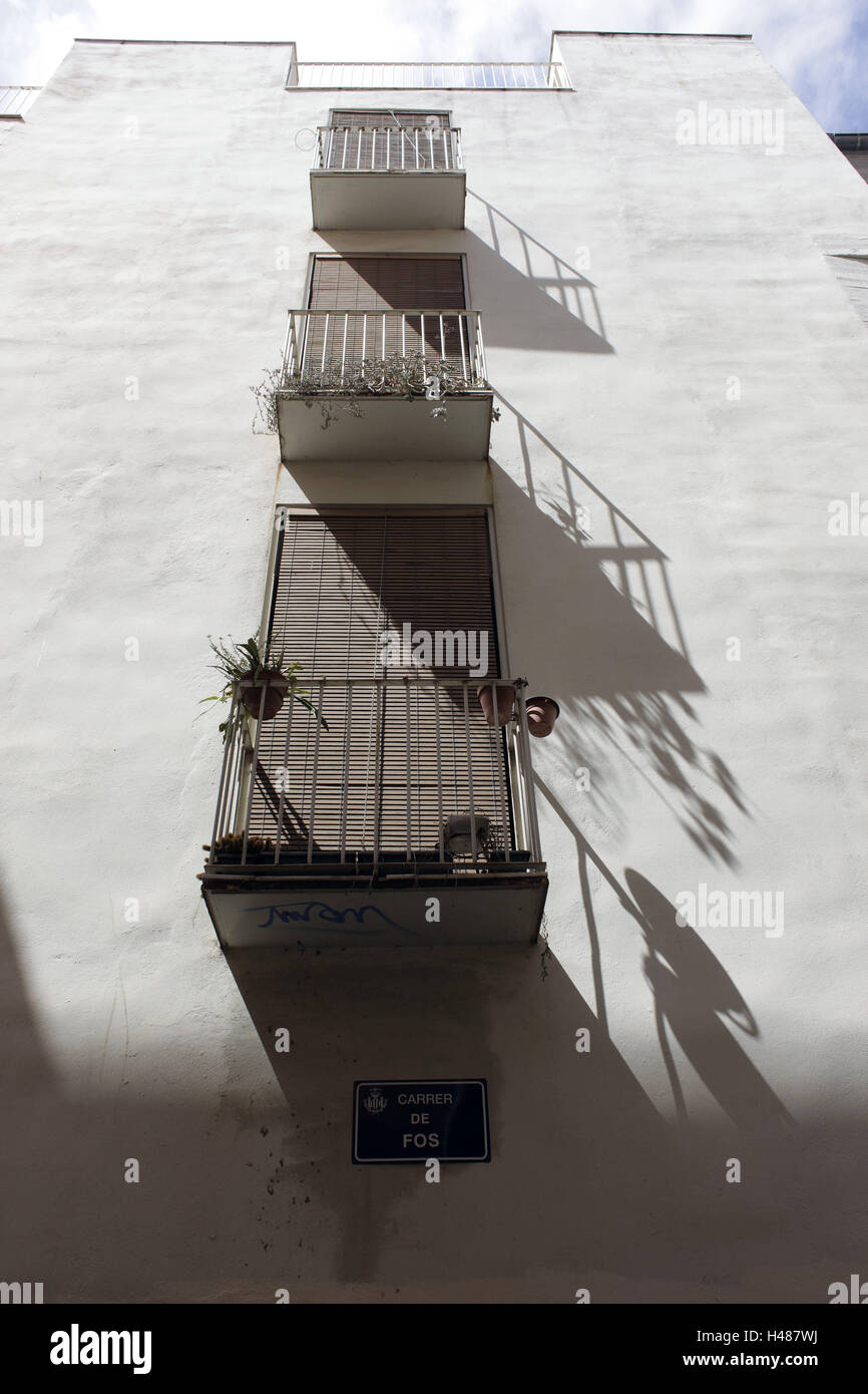 House, outside, balconies, sunshine, shade Stock Photo - Alamy