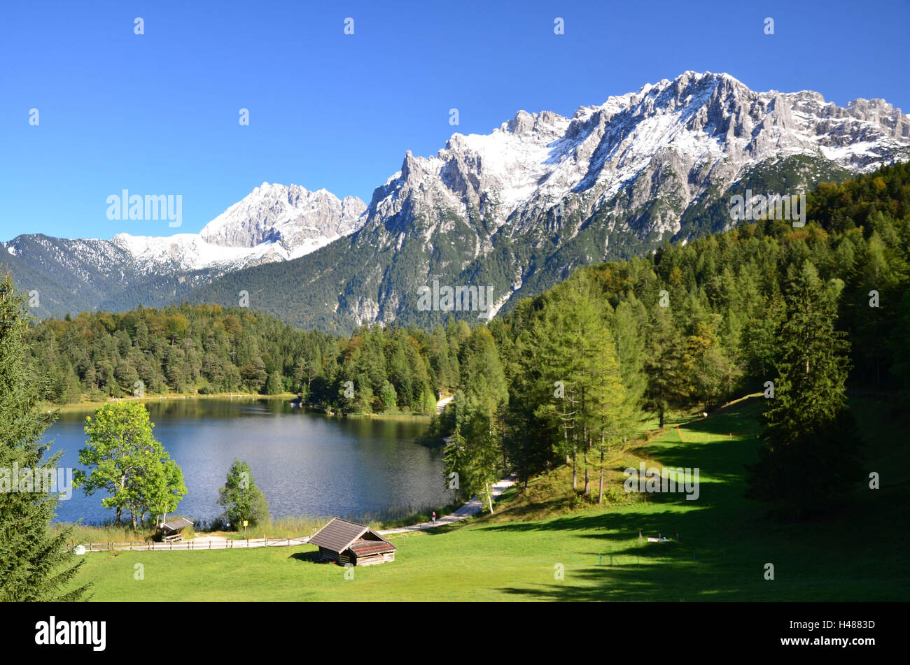 Germany, Bavaria, Isar valley, Mittenwald, loud lake, Karwendelgebirge ...