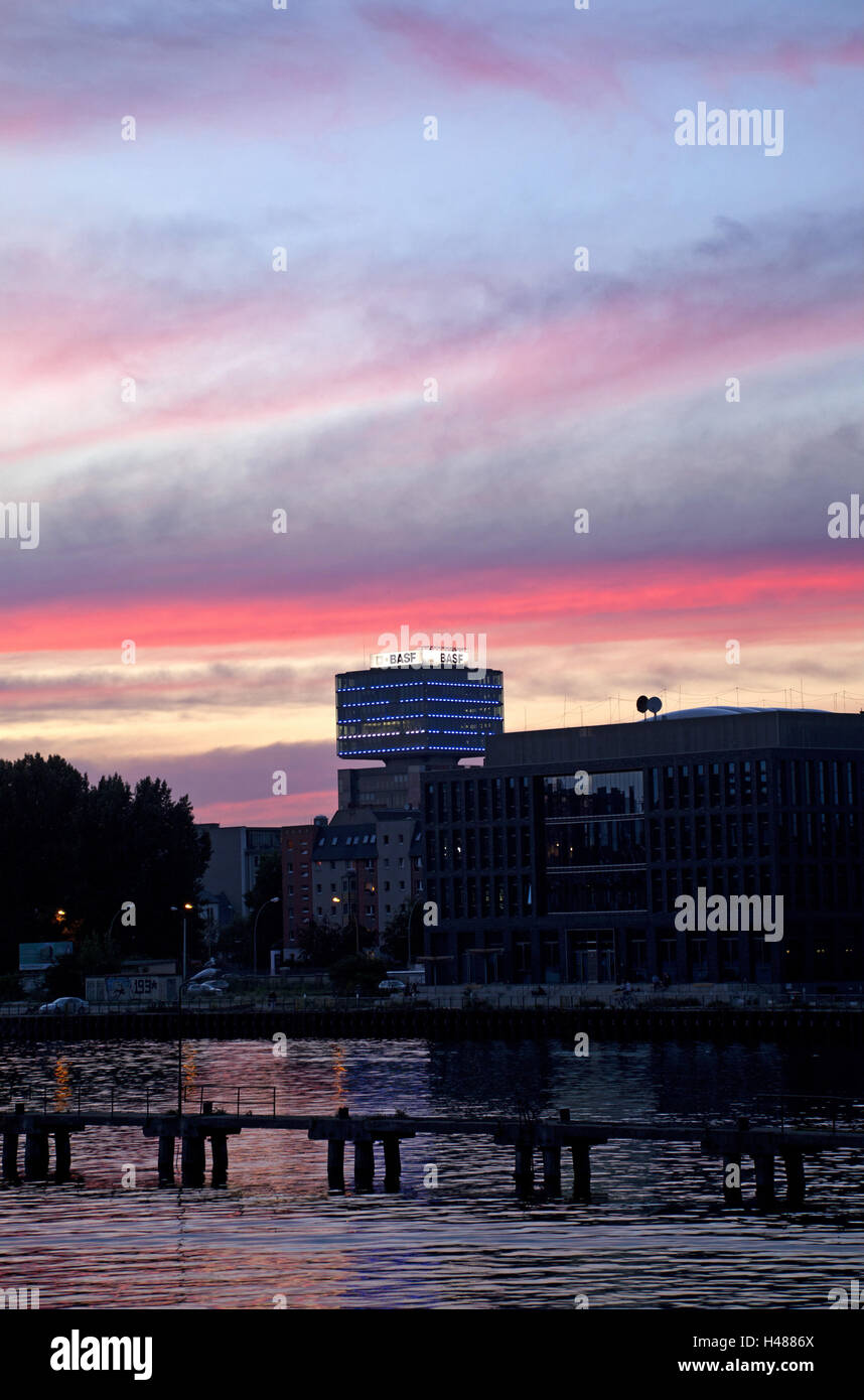 Berlin, cross mountain, the Spree, evening Stock Photo - Alamy