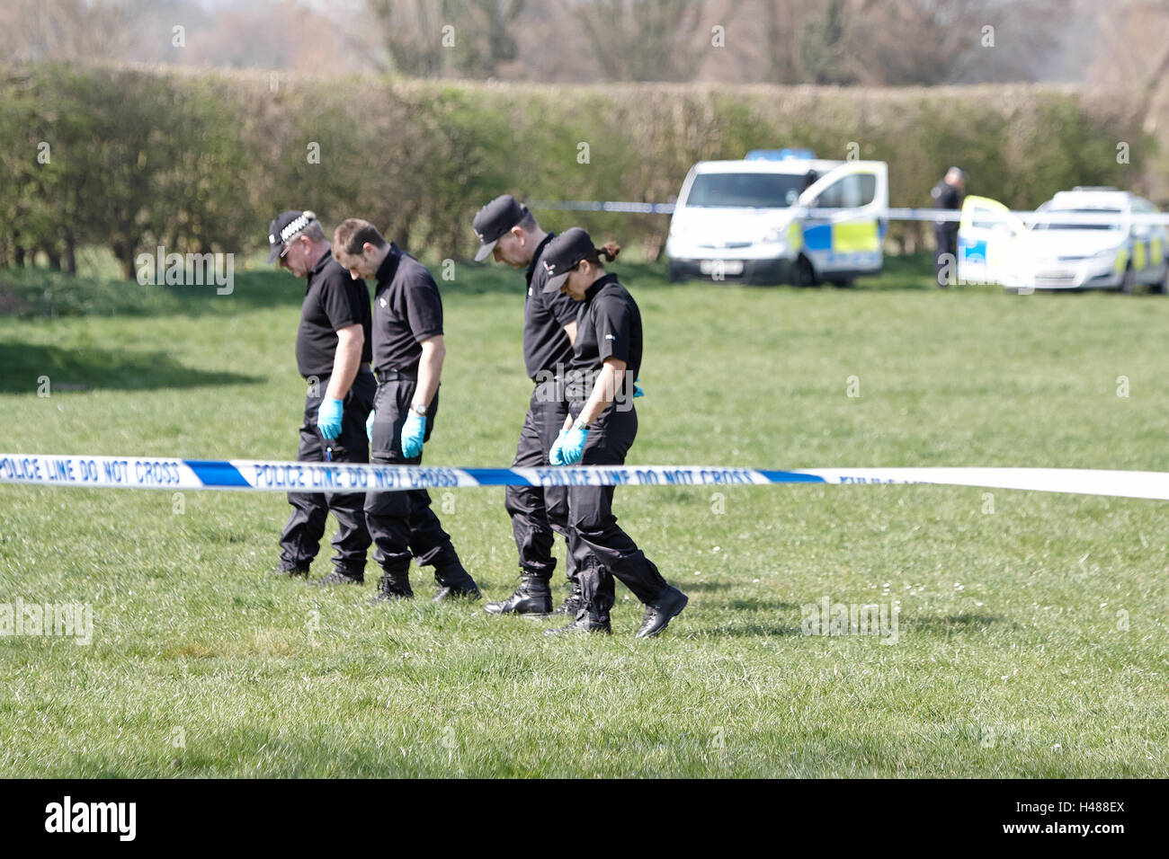 Crime scene search team hi-res stock photography and images - Alamy