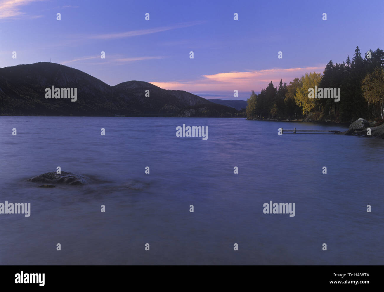 Telemark landing hi-res stock photography and images - Alamy