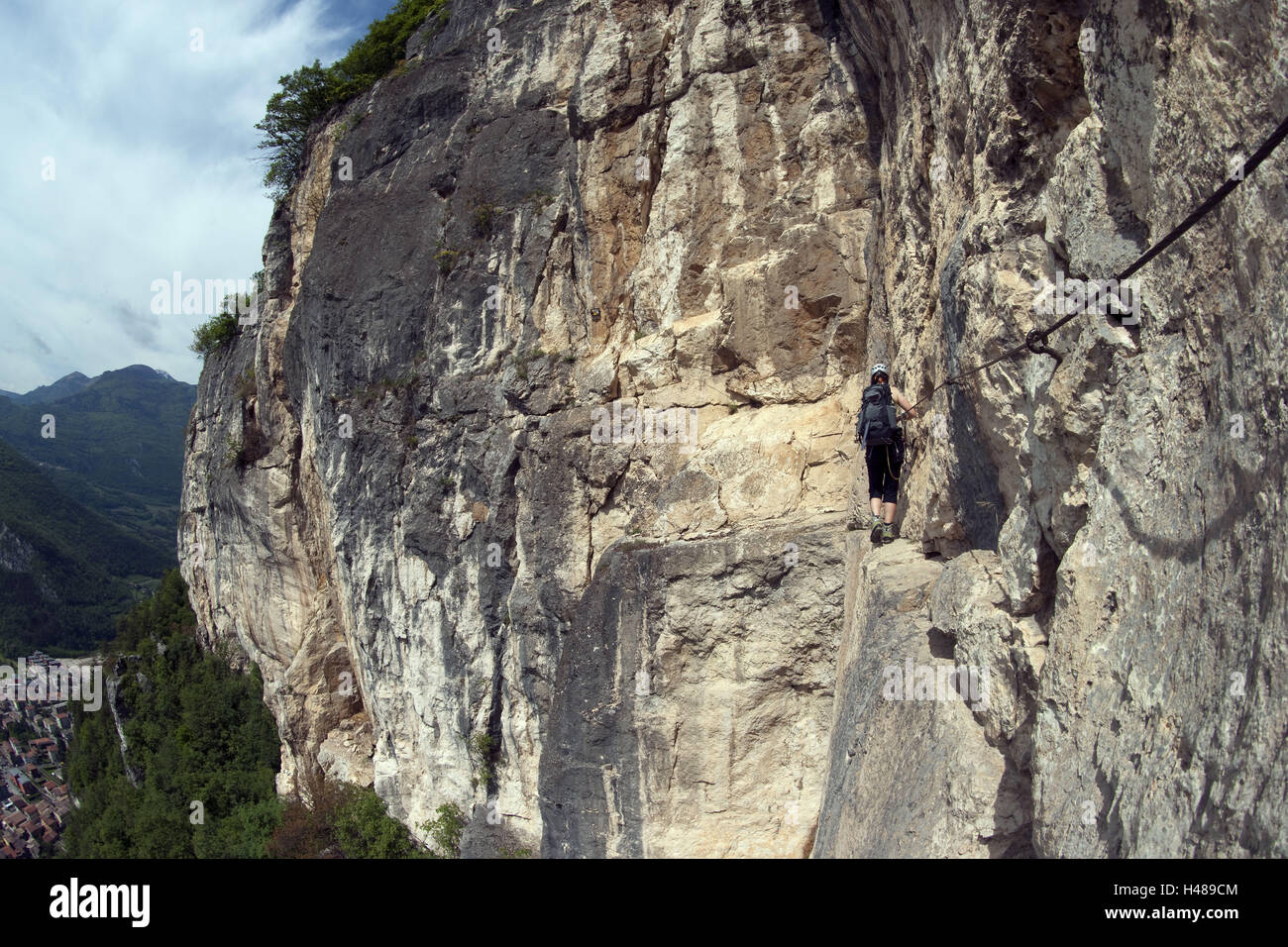 Steep cliff face cliff face hi-res stock photography and images - Alamy