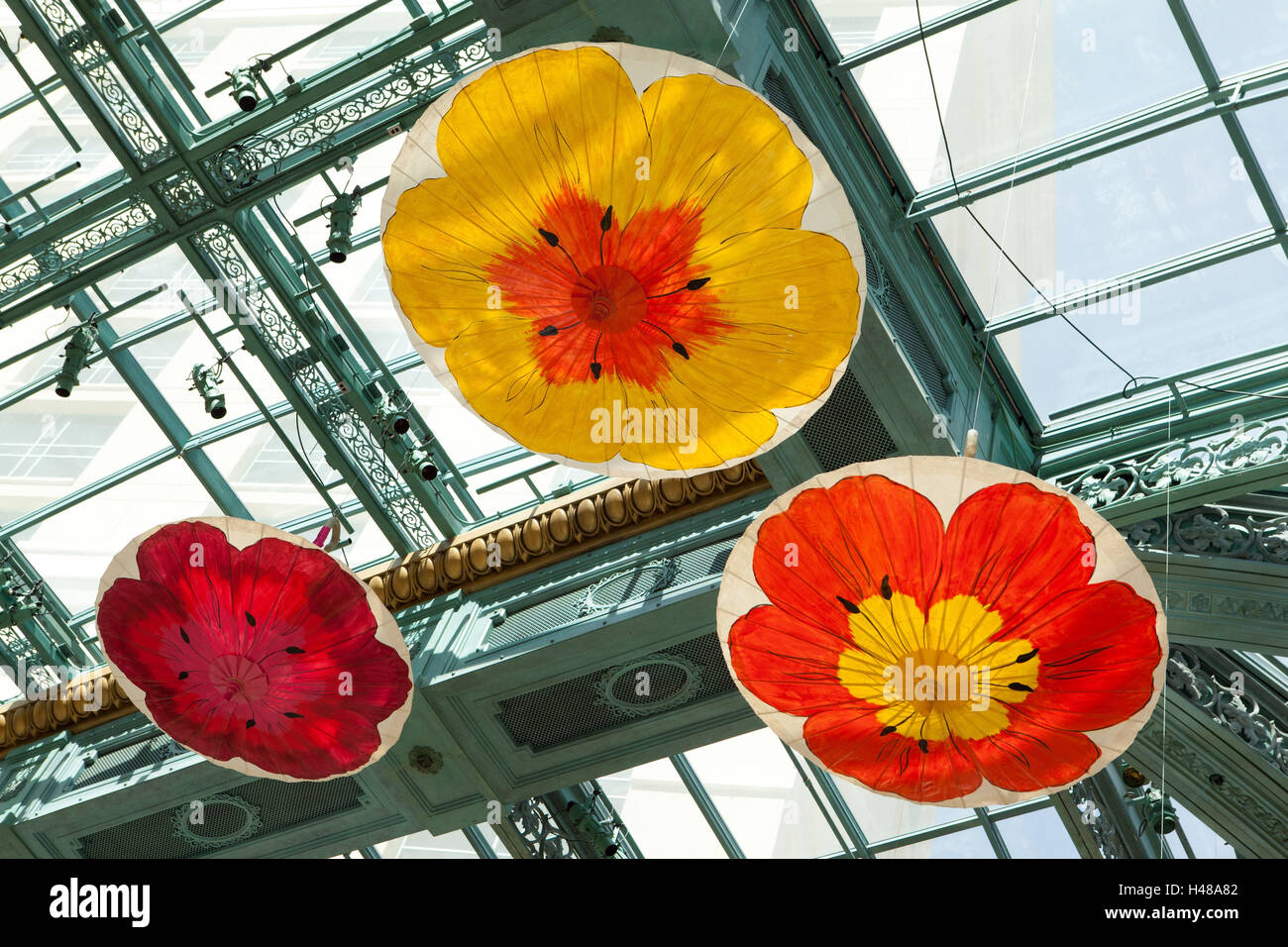 Bellagio glass decoration hi-res stock photography and images - Alamy
