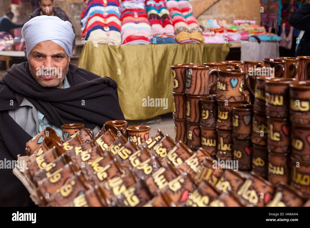 Egypt, Cairo, Islamic old town, market, ceramics seller Stock Photo - Alamy