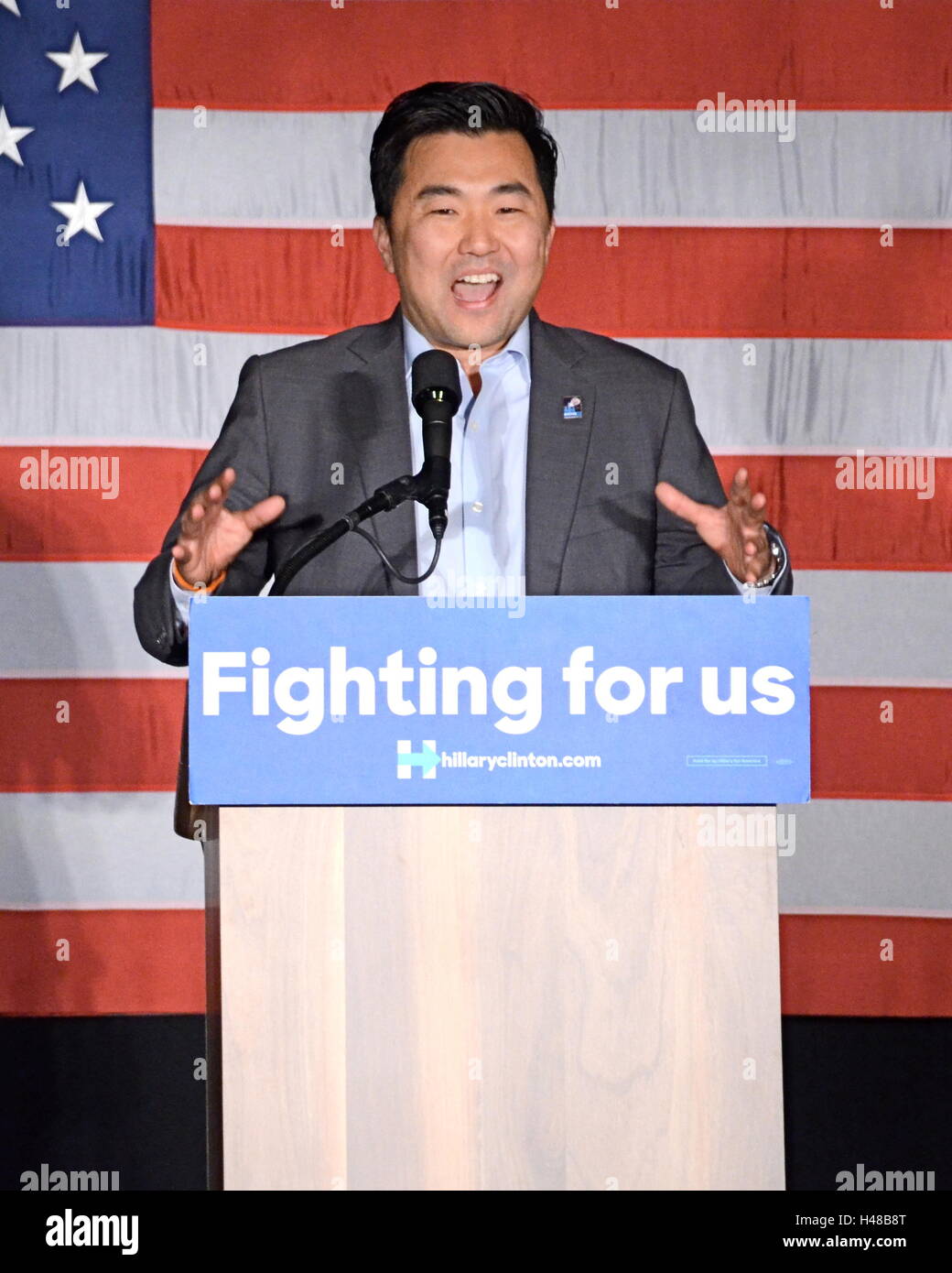 Councilman David Ryu opening speach for Former President Bill Clinton ...