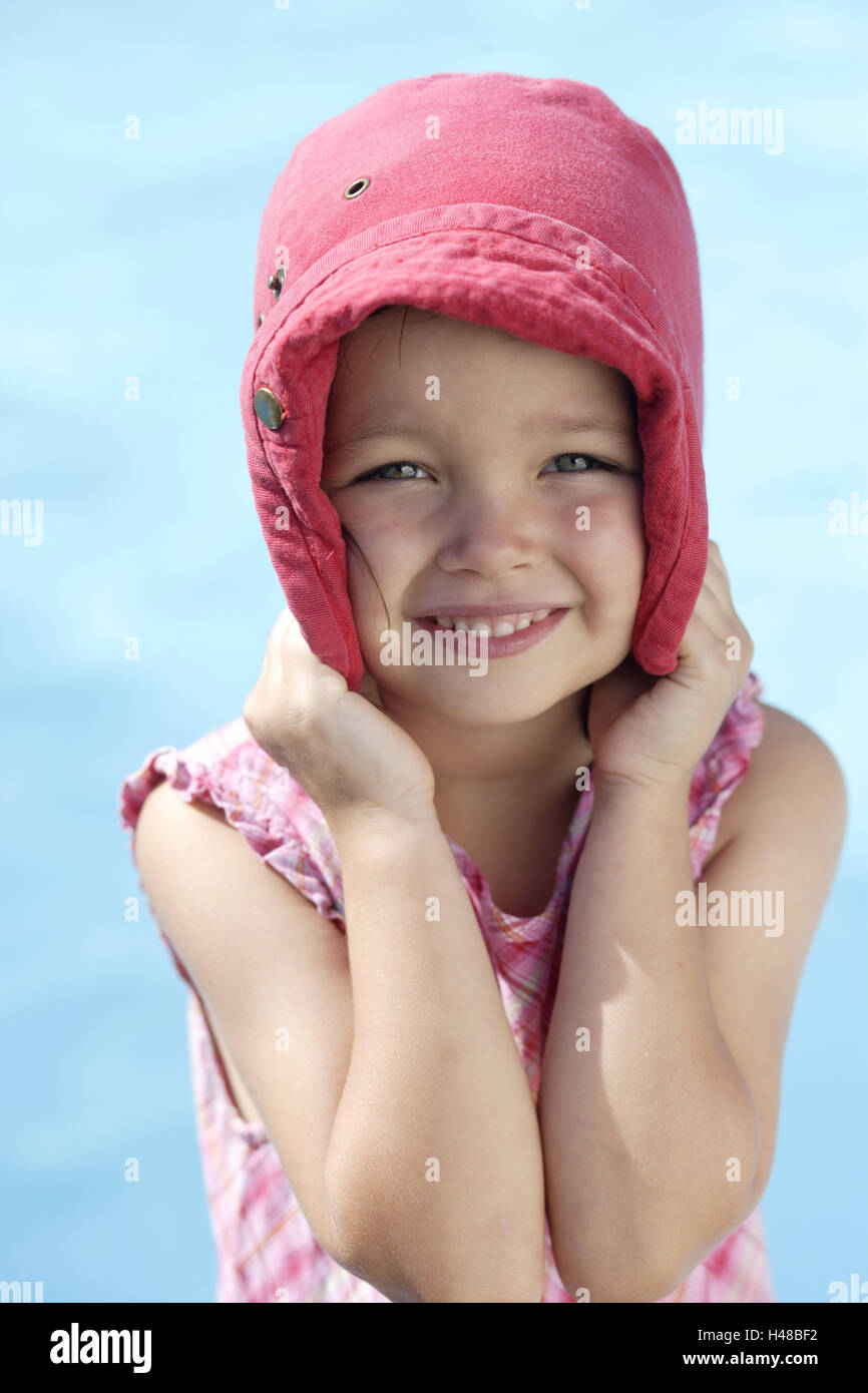 Pull Down Your Hat High Resolution Stock Photography and Images - Alamy