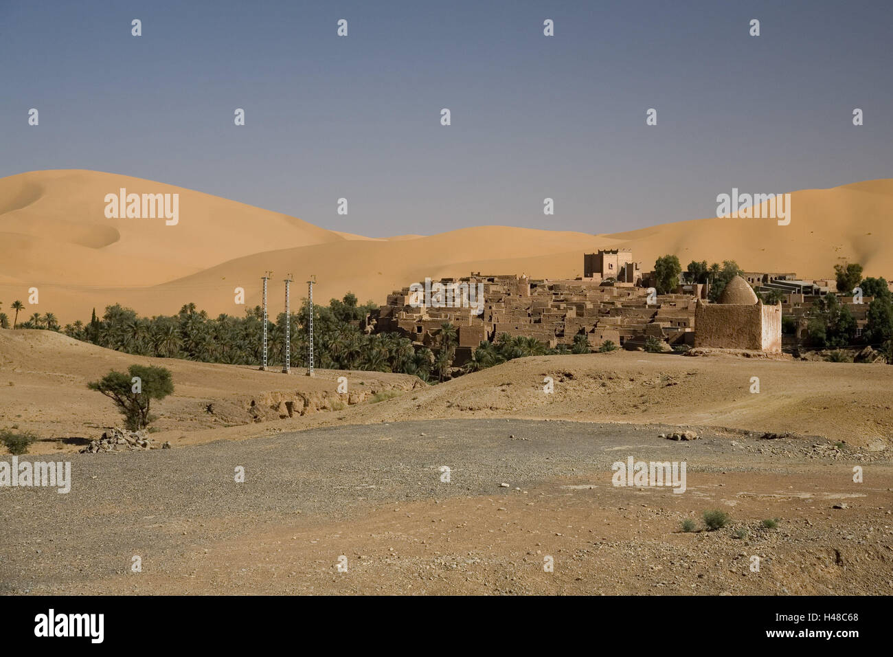 Mucky building hi-res stock photography and images - Alamy