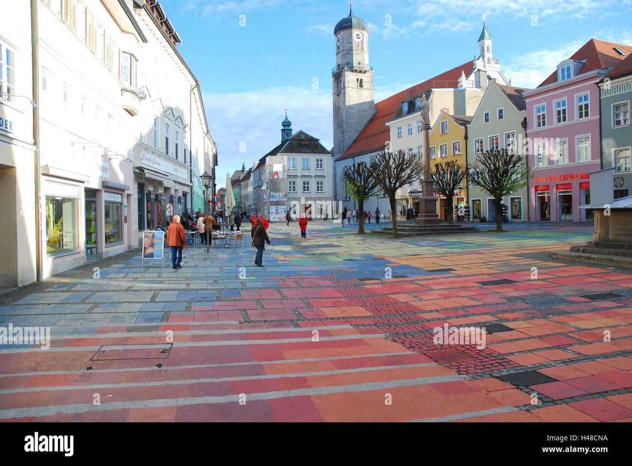 Germany, Upper Bavaria, Weilheim, Marienplatz, brightly, house facades ...