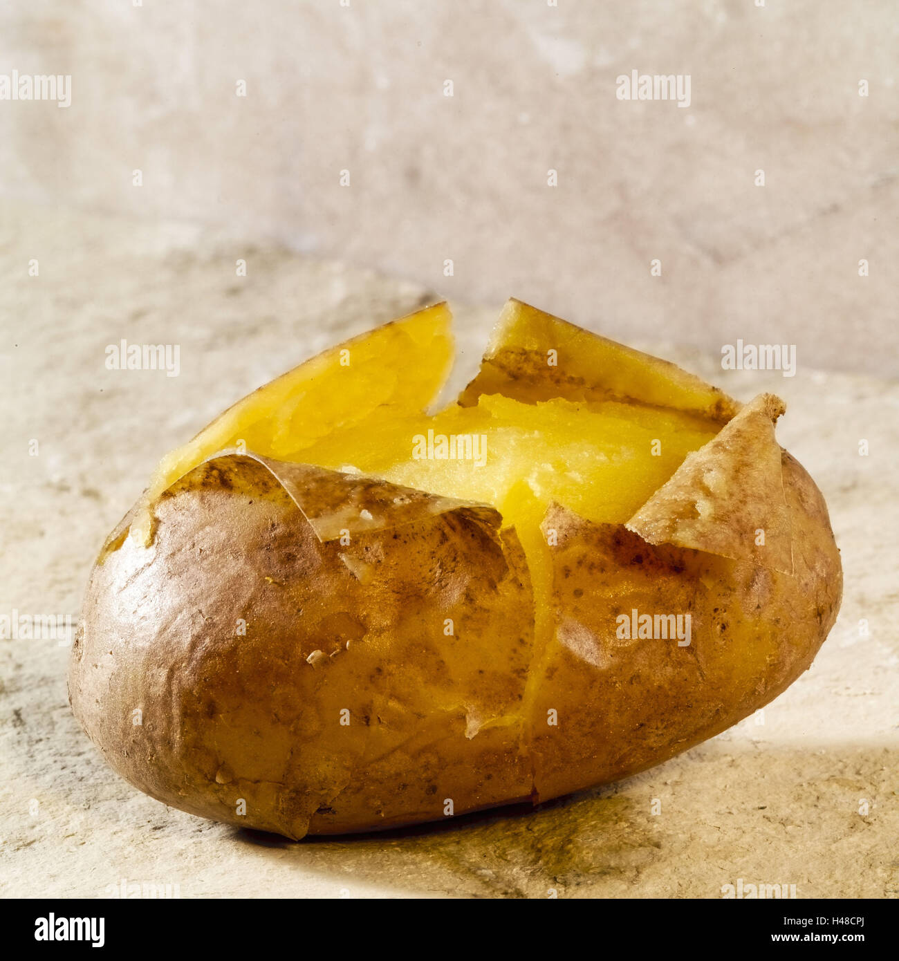 Skin of potato hi-res stock photography and images - Alamy