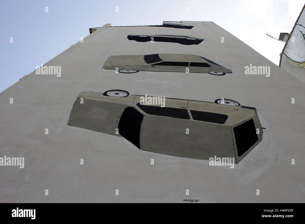 Car falling hi-res stock photography and images - Alamy