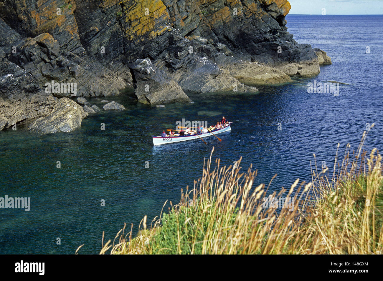 Great Britain, Cornwall, Cadgwith, sea, oar boat, harbour bay, bile steep slope, boat trip ...