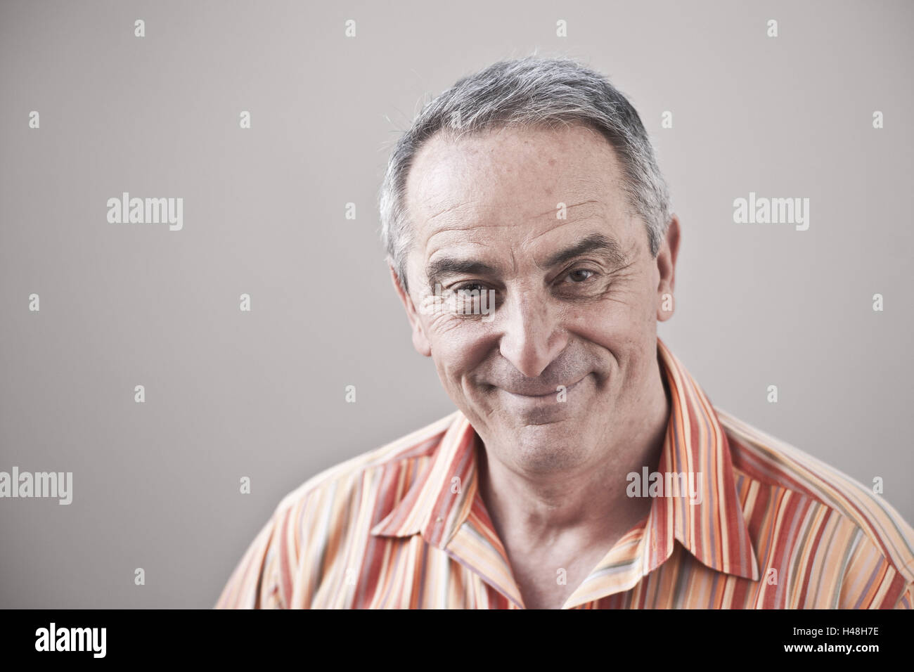 Portrait of an older man Stock Photo - Alamy