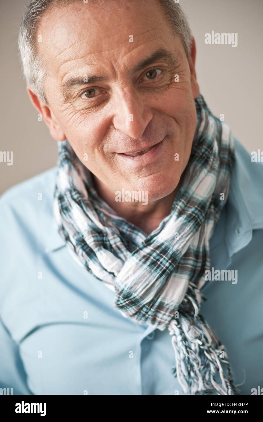 Portrait an older man Stock Photo - Alamy