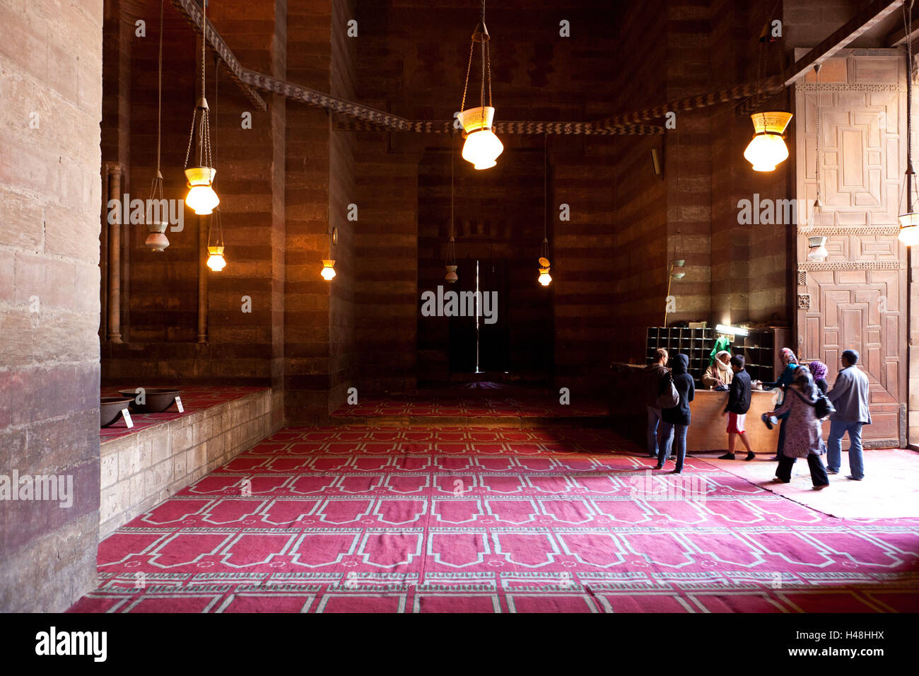 Egypt, Cairo, Mosque-Madrassa of Sultan Hassan, foyer Stock Photo - Alamy