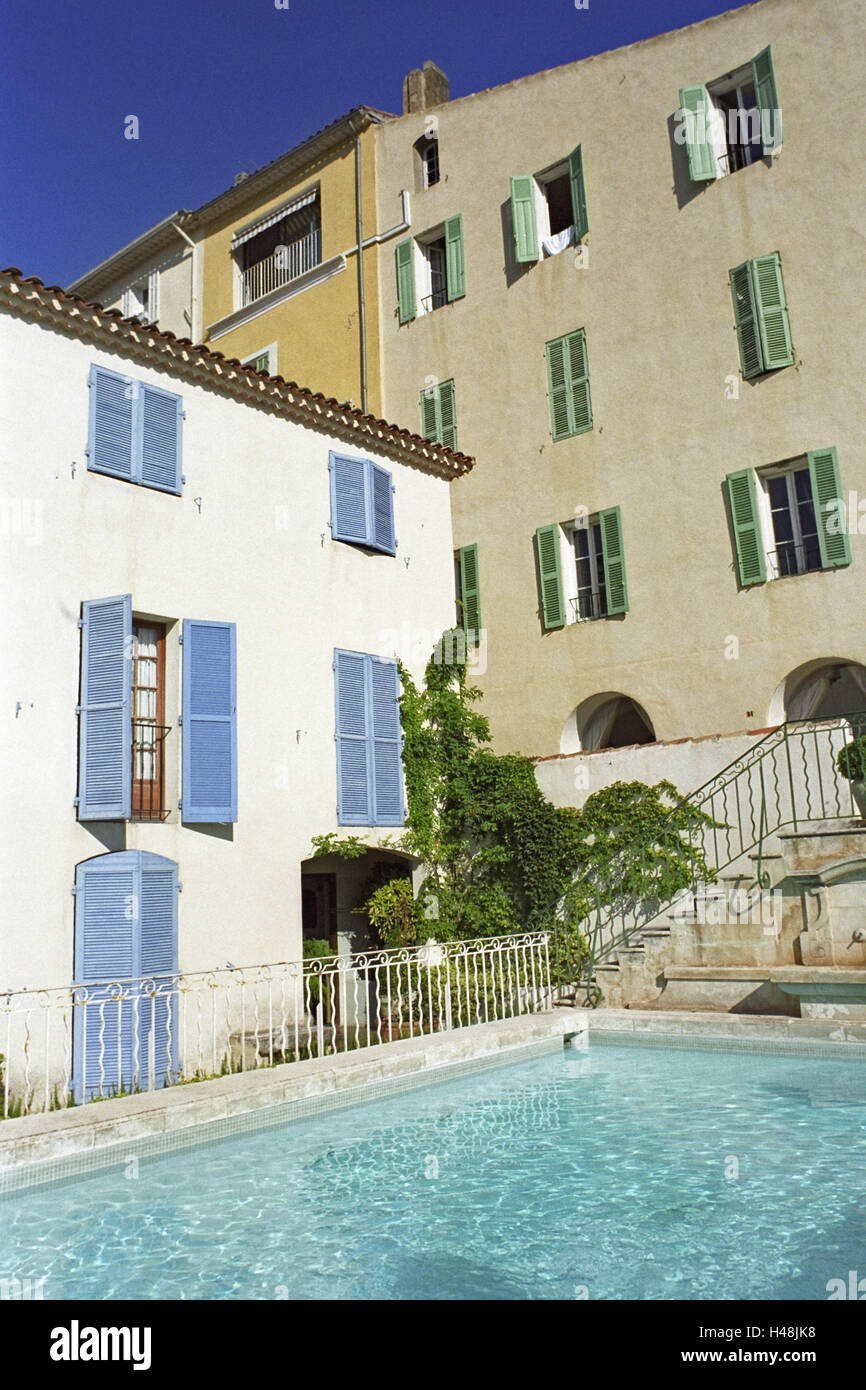 Hotel, swimming pool, outside Stock Photo - Alamy
