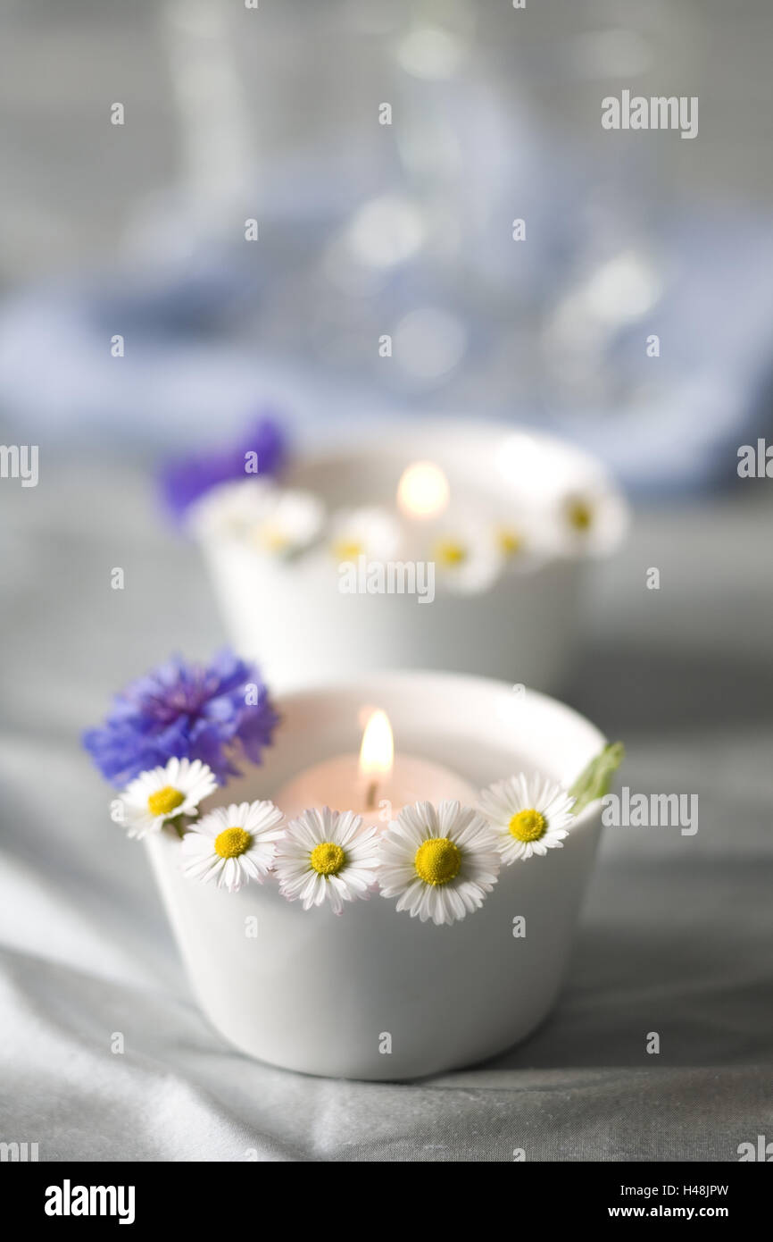 Dished plates hi-res stock photography and images - Alamy