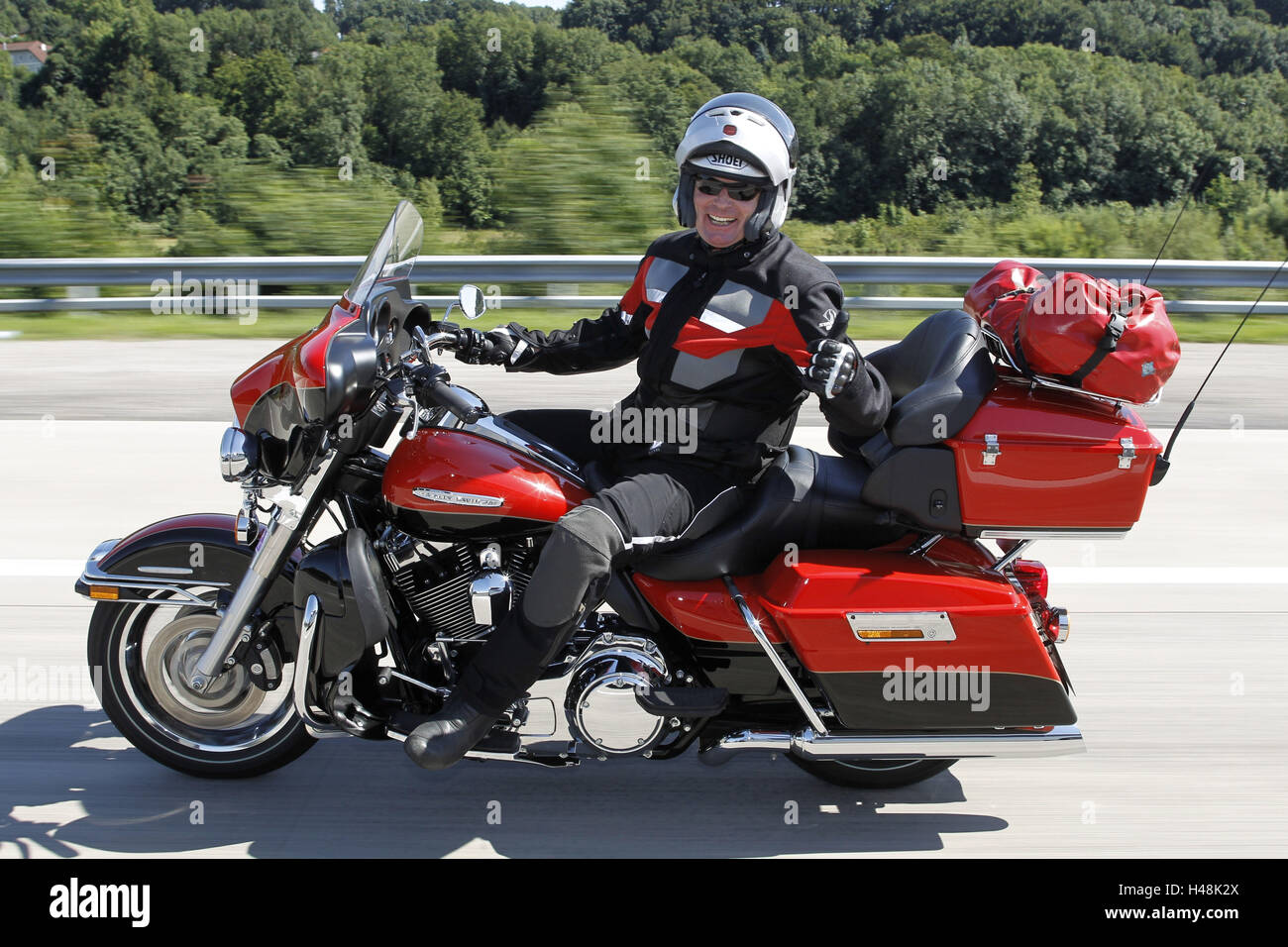 Motorcyclist, motorcycle, Harley Davidson, red, panning, travel ...