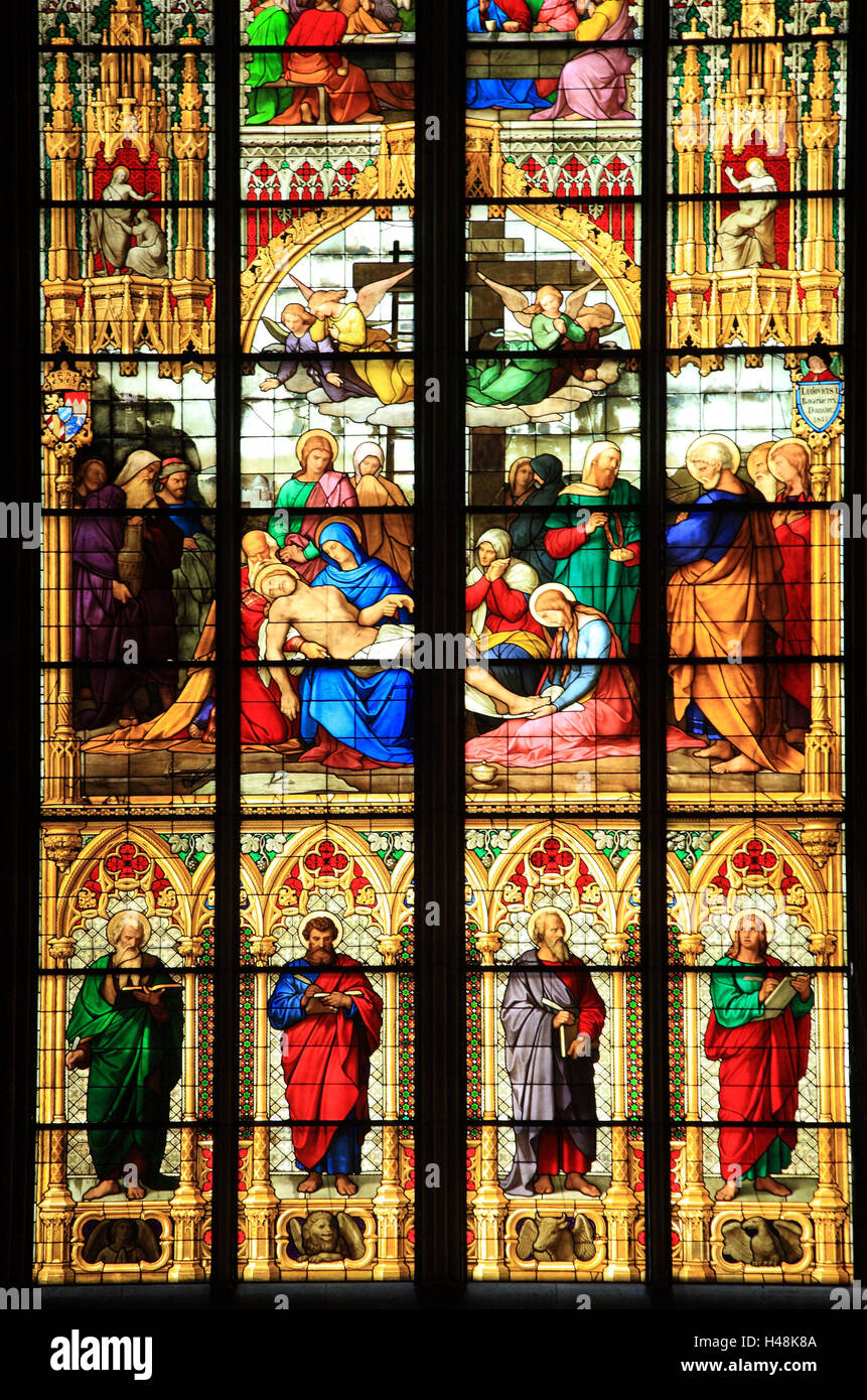 Interior shot cologne cathedral hi-res stock photography and images - Alamy