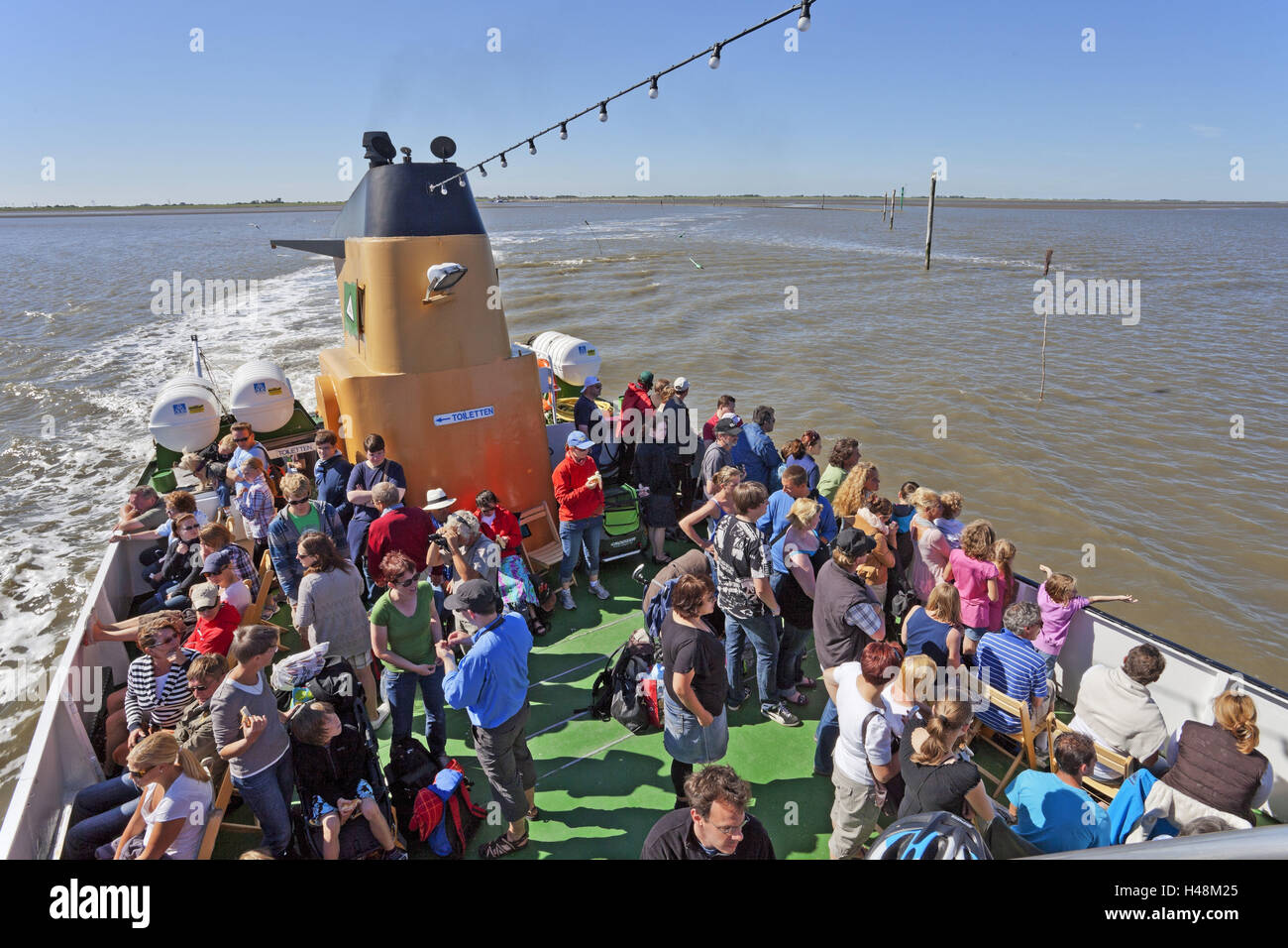 Baltrum ferry hi-res stock photography and images - Alamy