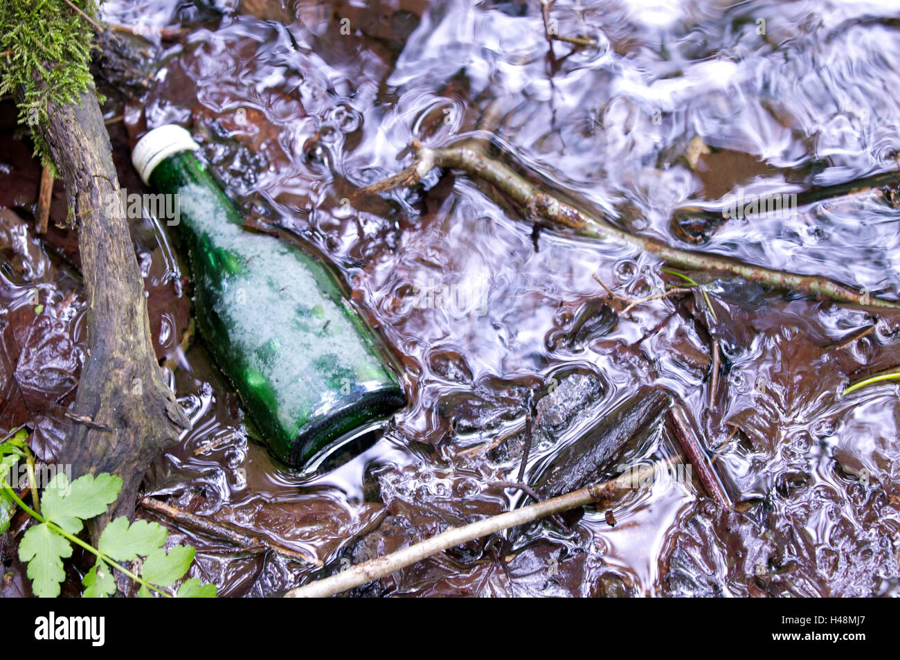 Mud, bottle, close-up Stock Photo - Alamy