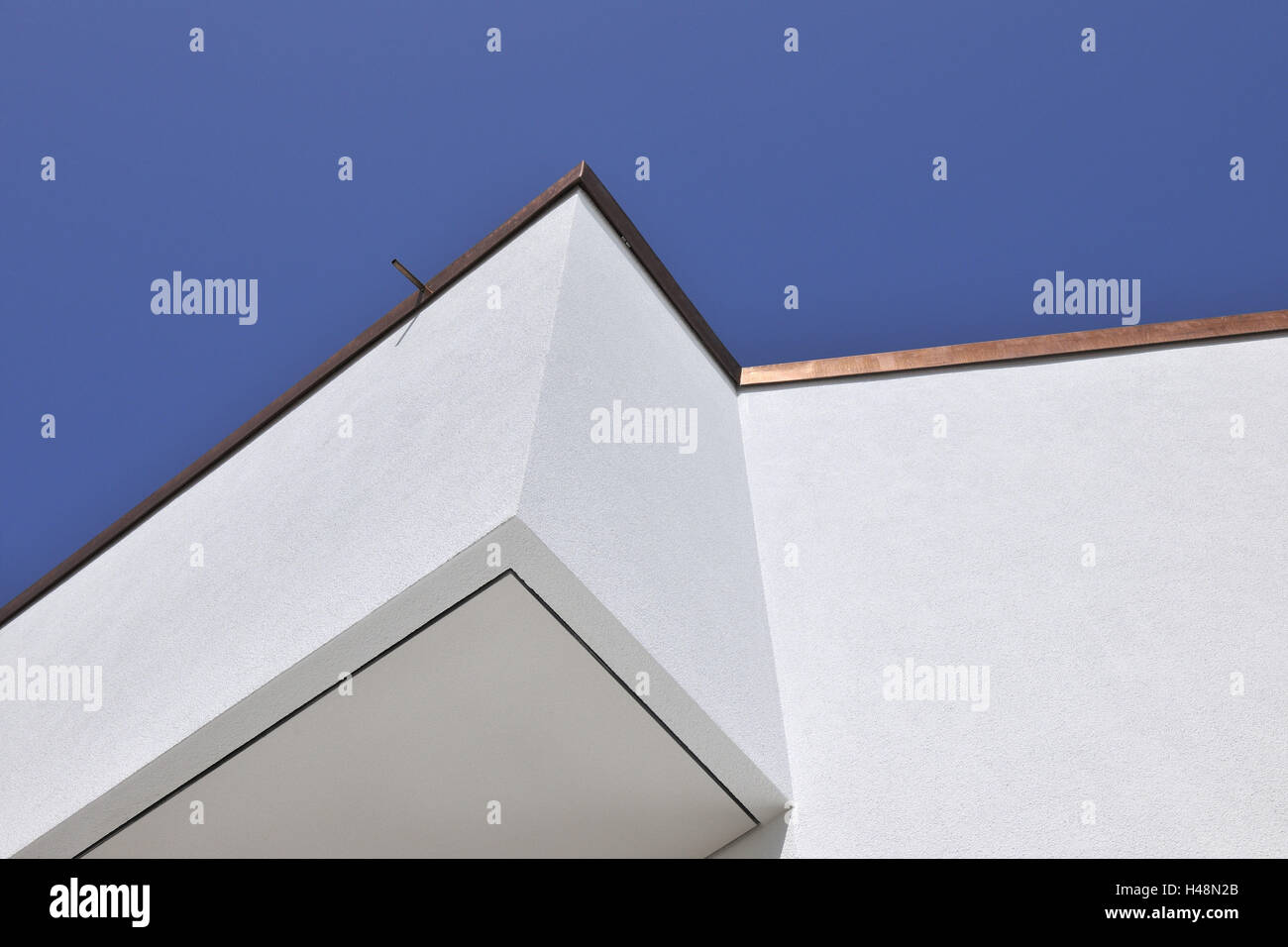 Roof, house corner, blue sky, detail Stock Photo - Alamy