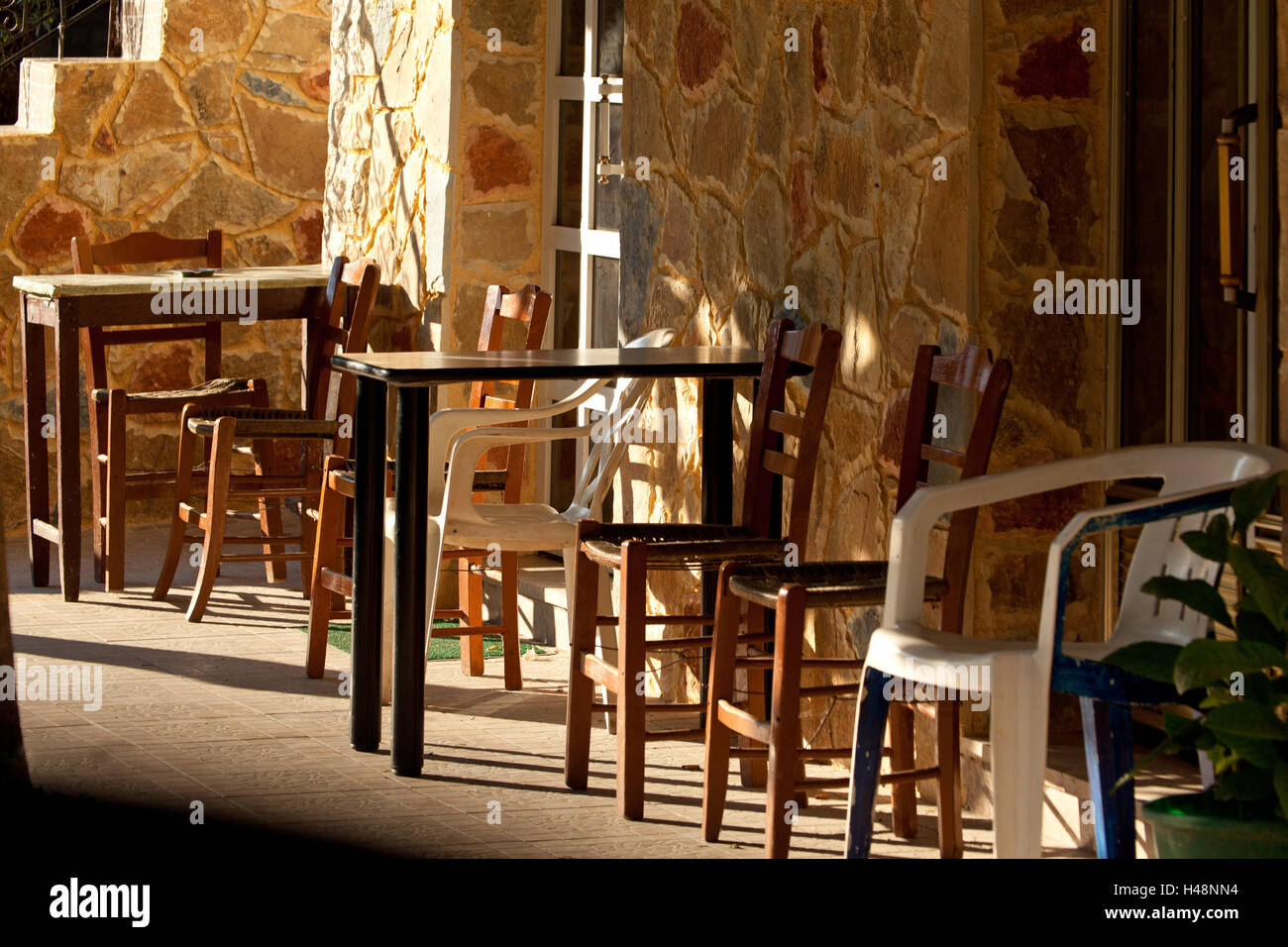 Kafènion hi-res stock photography and images - Alamy