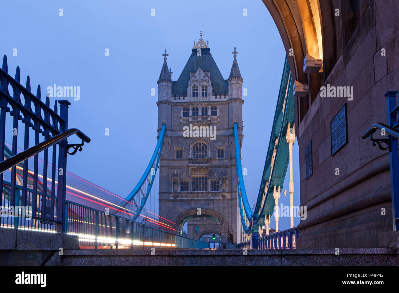 UK, London, Tower Bridge, dusk Stock Photo - Alamy