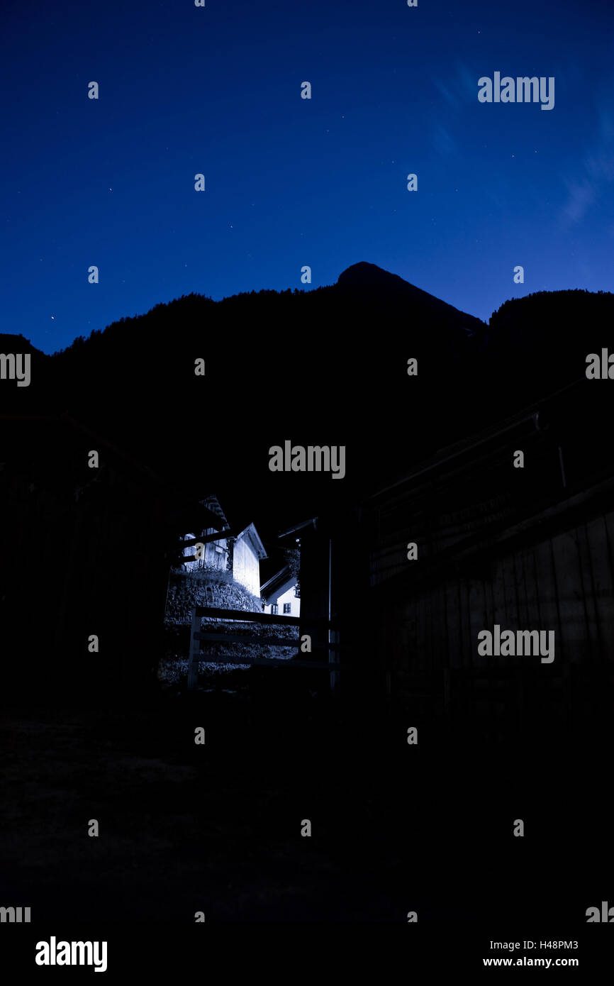 Night farm barn hi-res stock photography and images - Alamy