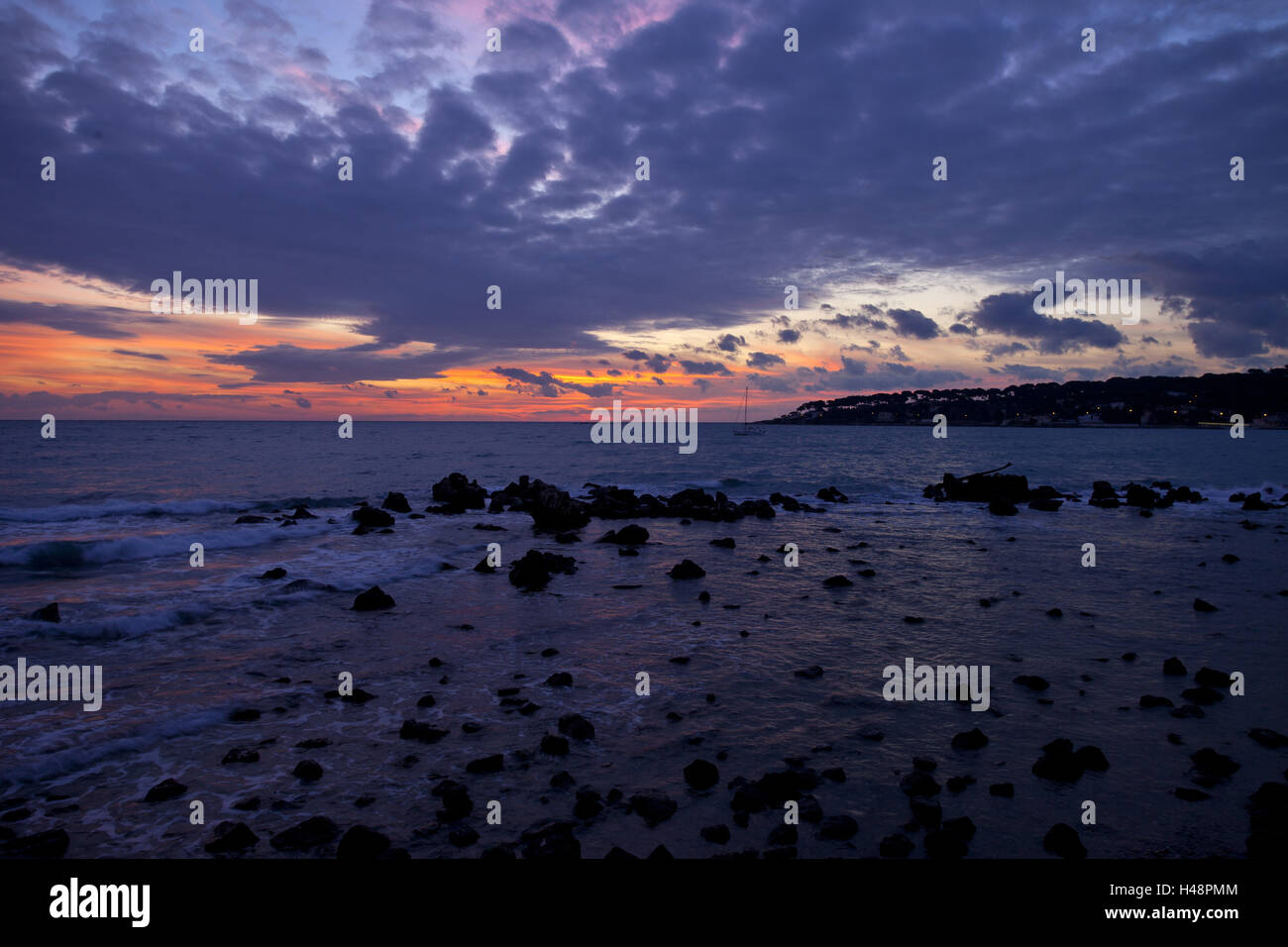 France, Cote d'Azur, Antibes, daybreak, beach Stock Photo - Alamy