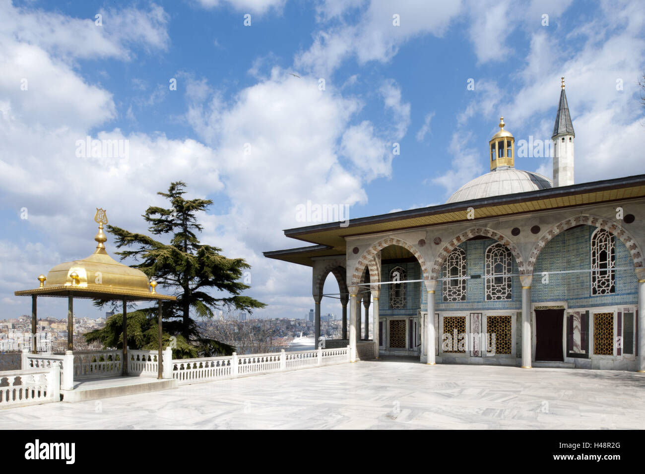 Turkey, Istanbul, Topkapi Saray, the fourth court, Bagdad kiosk and ...