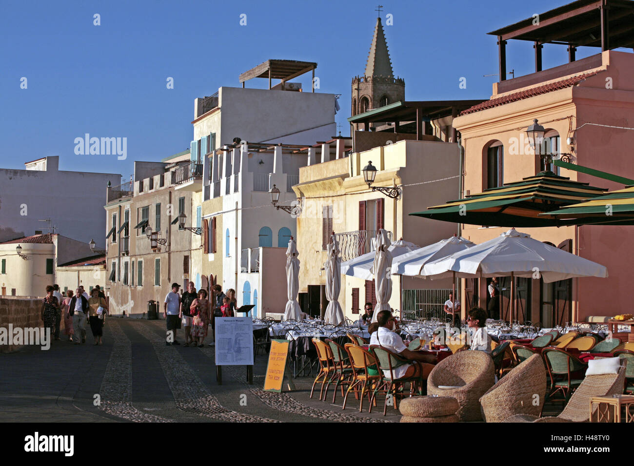 Street of old town alghero hi-res stock photography and images - Alamy