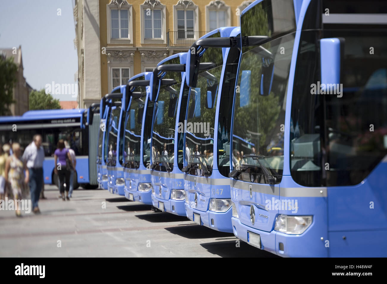 Bus Parking Lot High Resolution Stock Photography and Images - Alamy