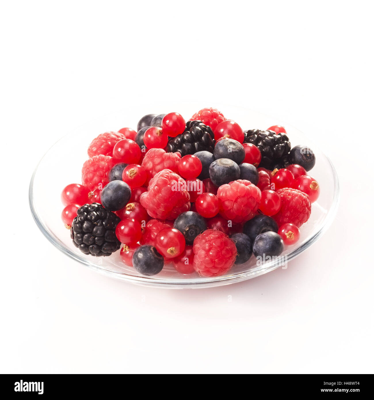 Plate, forest berries Stock Photo - Alamy