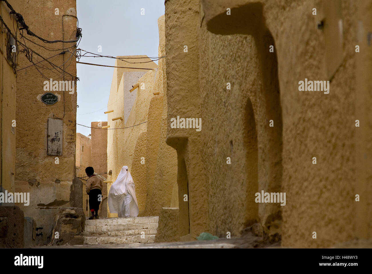 Algeria, Mzab, Beni Isguene, lane, woman, veils, Africa, North, Africa ...