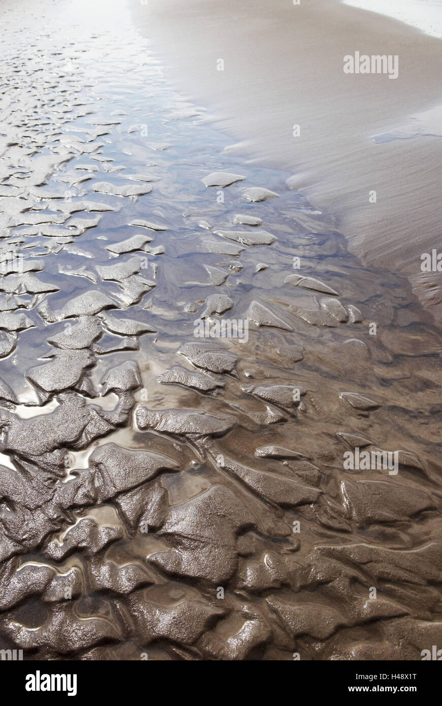 Beach, Sand, water, waves, samples, mirroring Stock Photo - Alamy